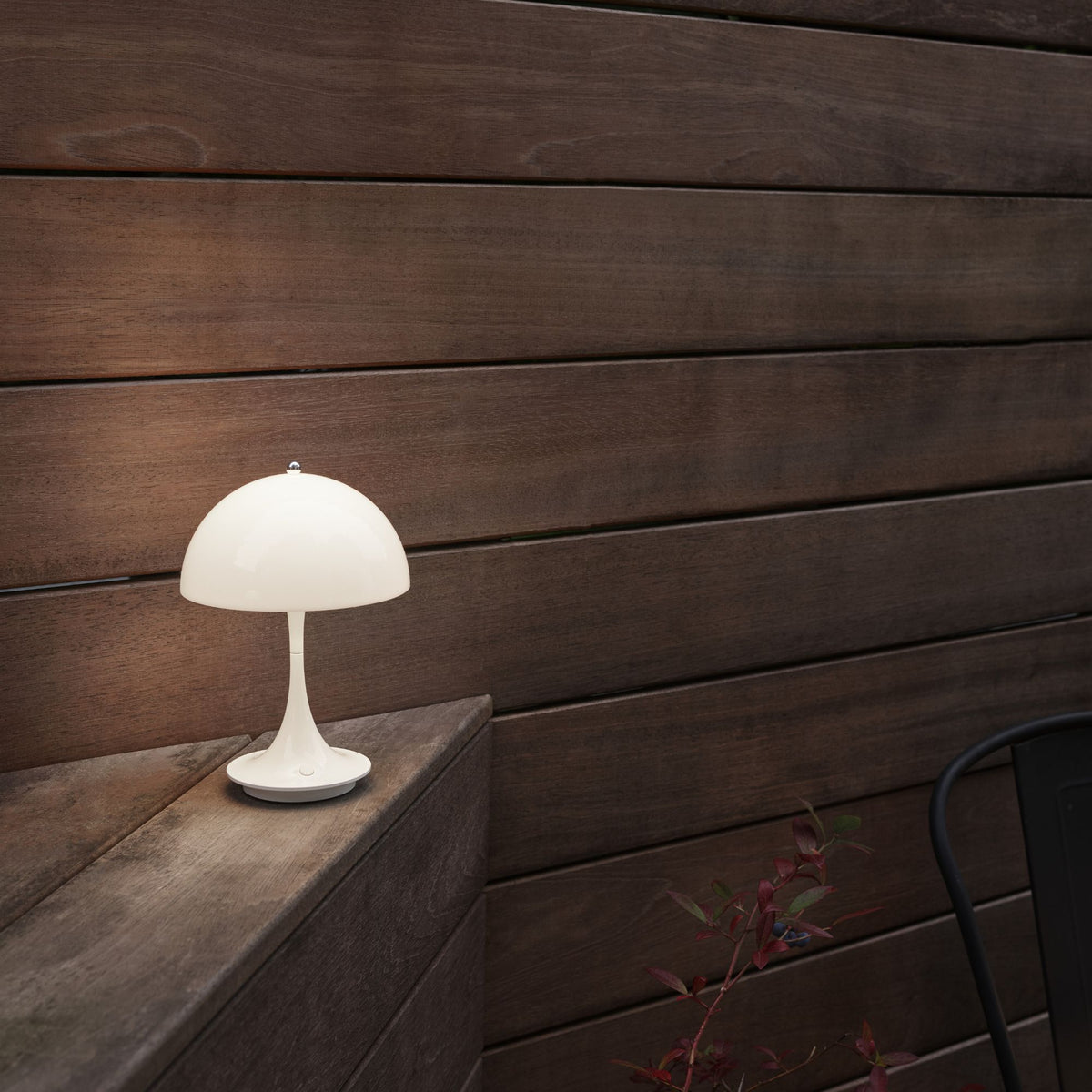 Panthella 160 Portable Lamp | Louis Poulsen | DSHOP