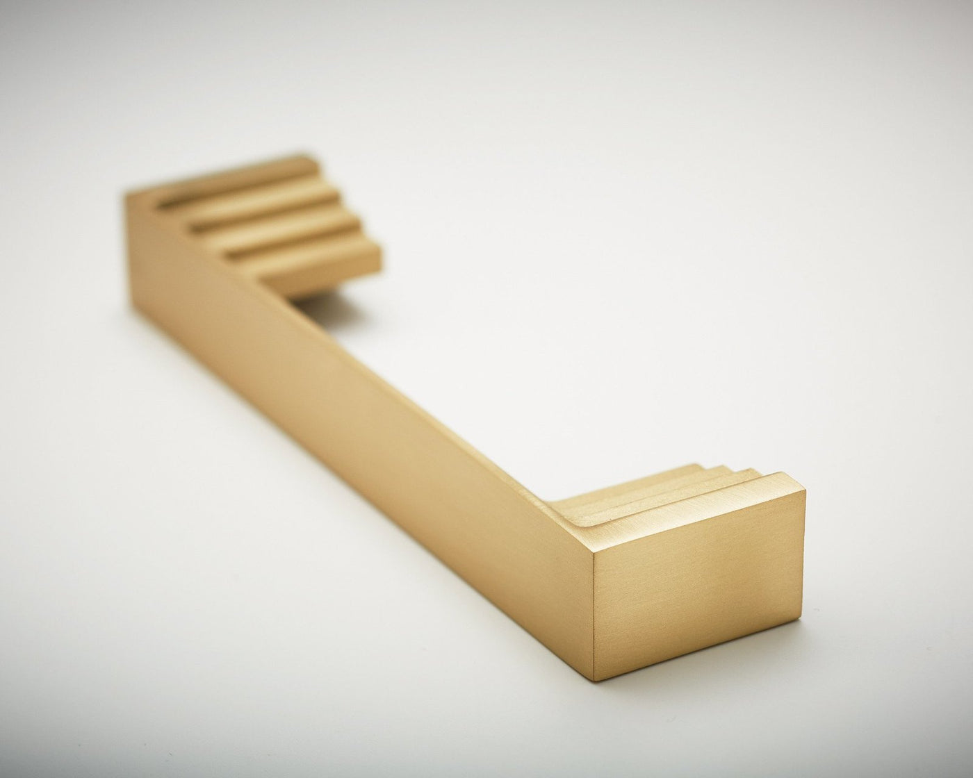 Nest Studio Step-01 Handle | Art Deco Inspired Hardware | DSHOP