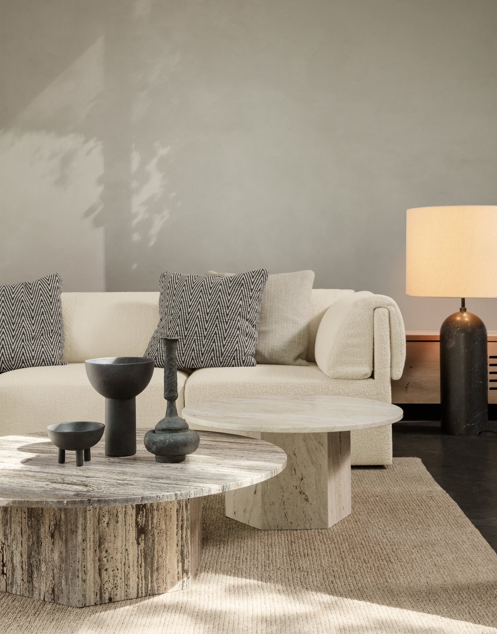 Gubi Epic Coffee Table - Round Ø110 Travertine by GamFratesi | DSHOP