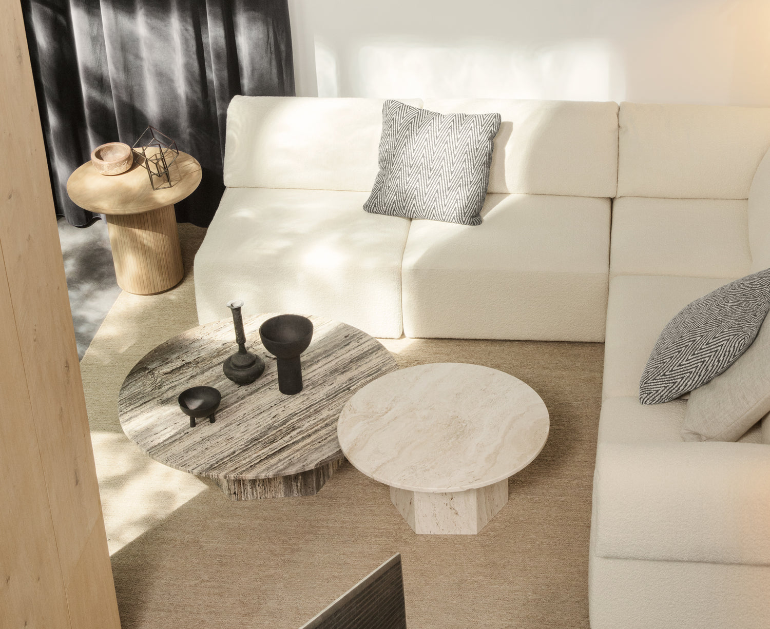 Gubi Epic Coffee Table - Round Ø110 Travertine by GamFratesi | DSHOP